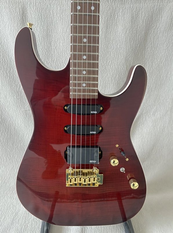 Custom Full Tom Anderson Electric Guitar in Sunburst Color