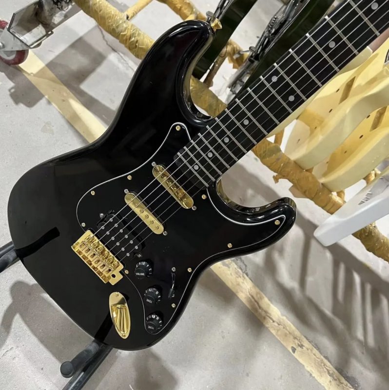 Custom ST Strat Electric Guitar with Black Color and Golden Hardware ...